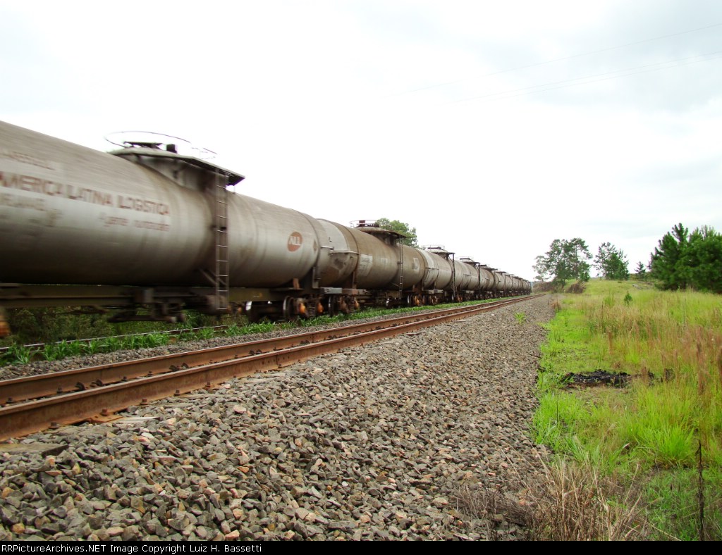 ONLY TANK-TRAIN FOR: UVARANAS-PR